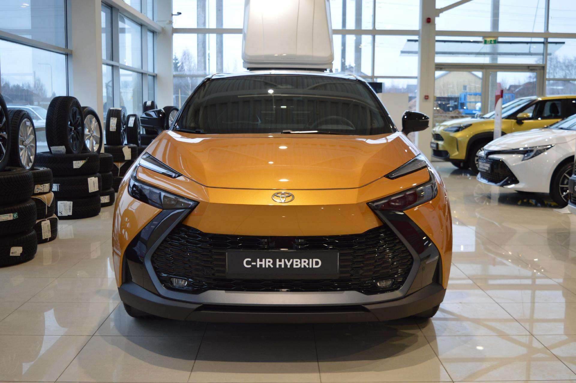2024 toyota c-hr 01 - ECE Motors